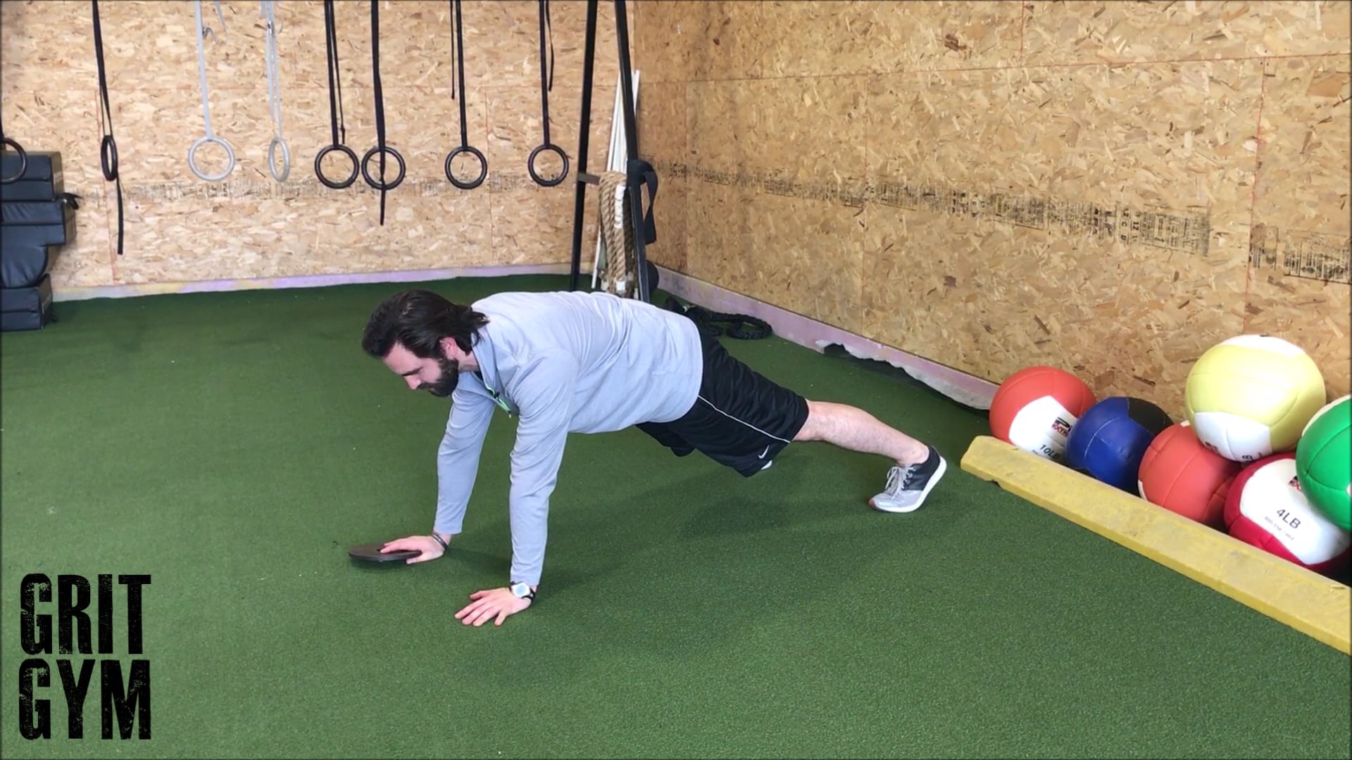 High Plank+1arm Trap Raise on Vimeo