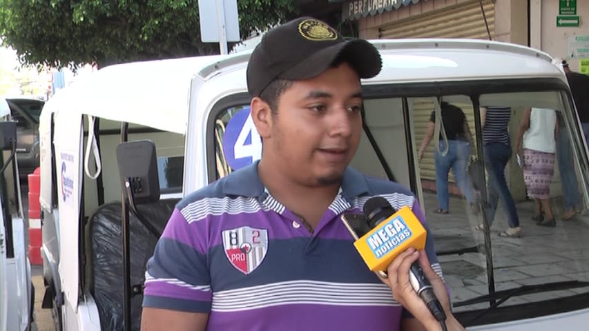 Un éxito moto-taxis en Cuauhtémoc, reveló el chófer Rafael Gómez on Vimeo