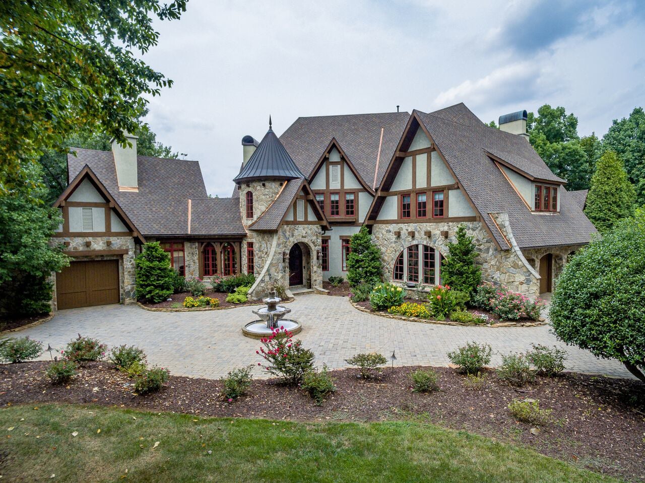 Carrie Rivera - 10300 Wildlife Rd, Charlotte, NC on Vimeo