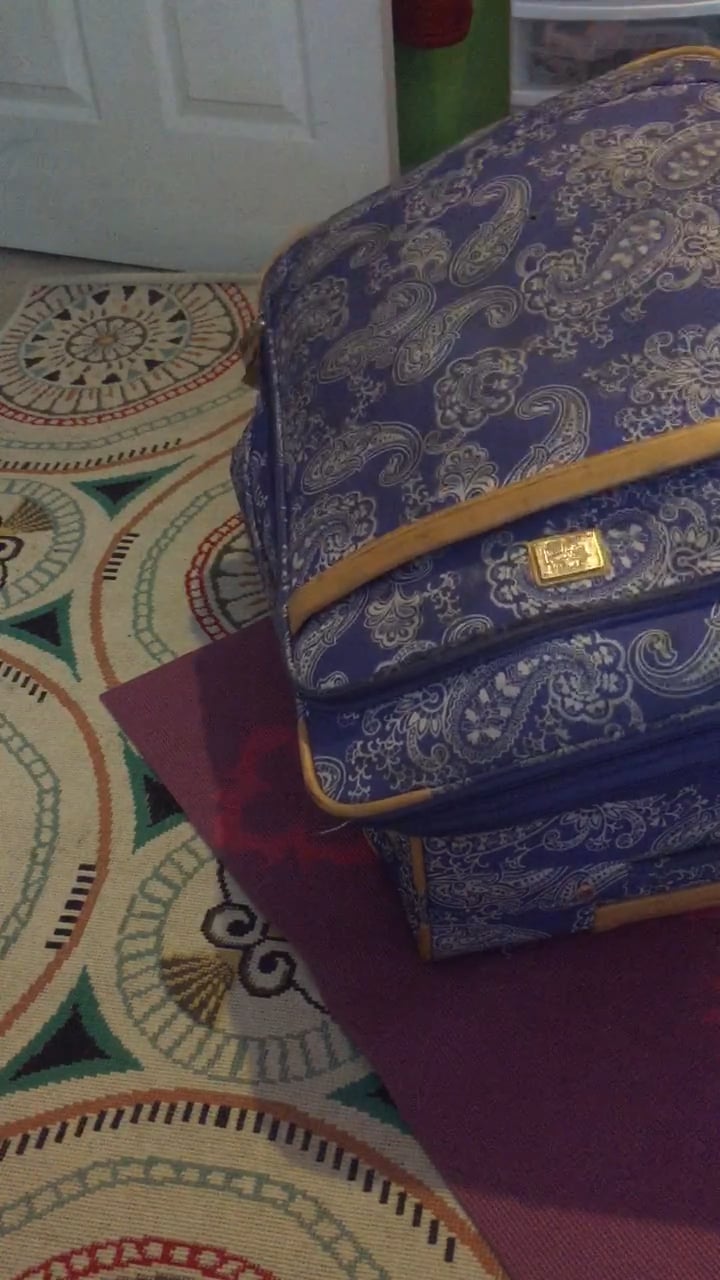 suitcase contortion on Vimeo