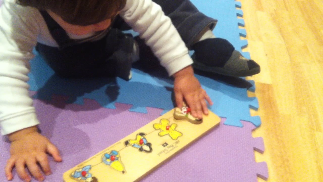 Jayden 20 months puzzle on Vimeo