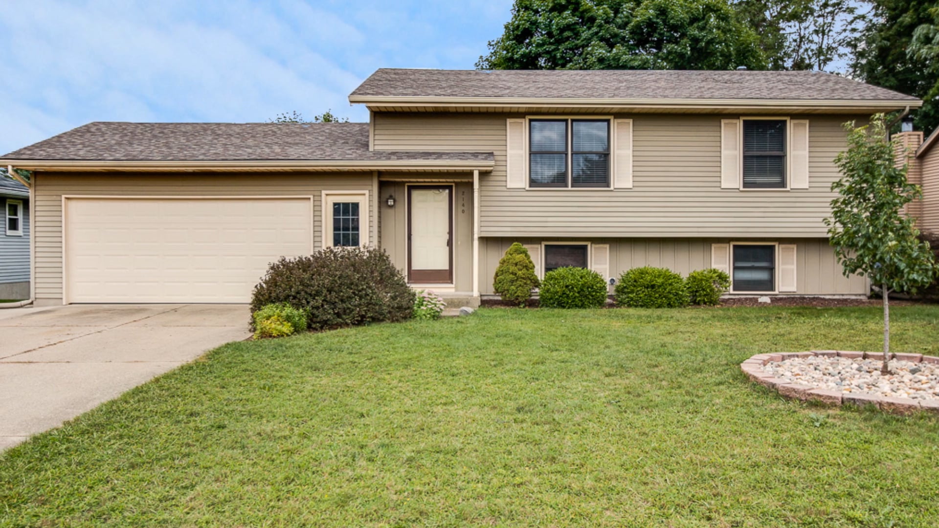 2140 Sandstone Dr - Arija Wilcox - Wilcox GR Properties on Vimeo