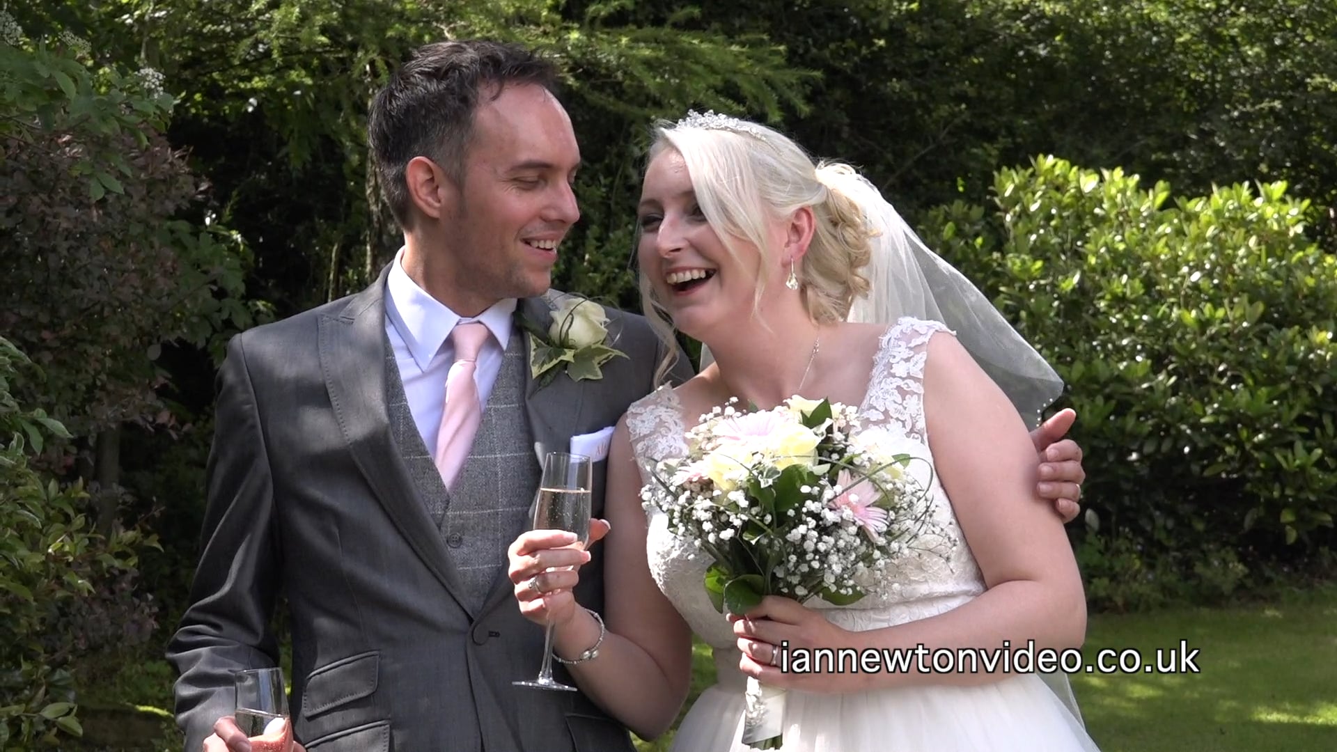 Olivia Broadbent and Scott Deakin Wedding Montage on Vimeo