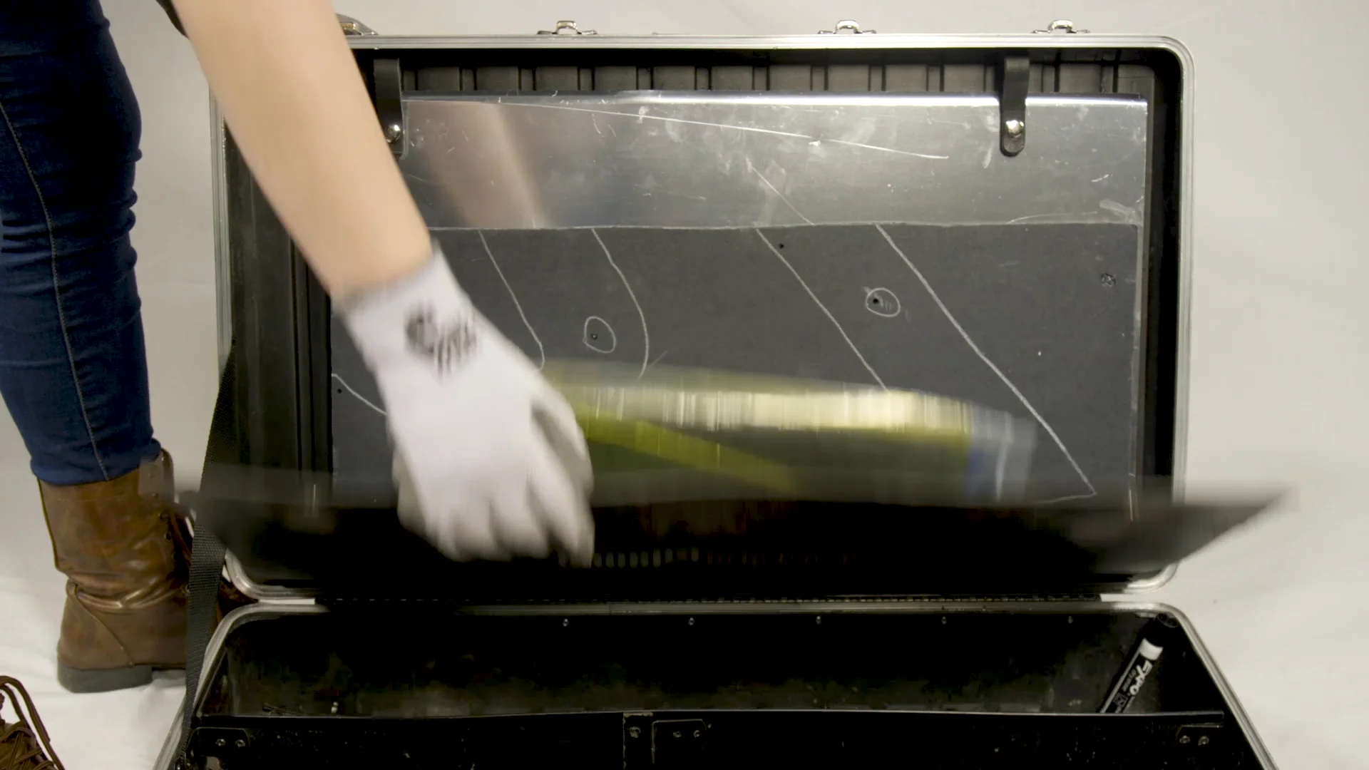 How to use the Lowell Light Kit on Vimeo