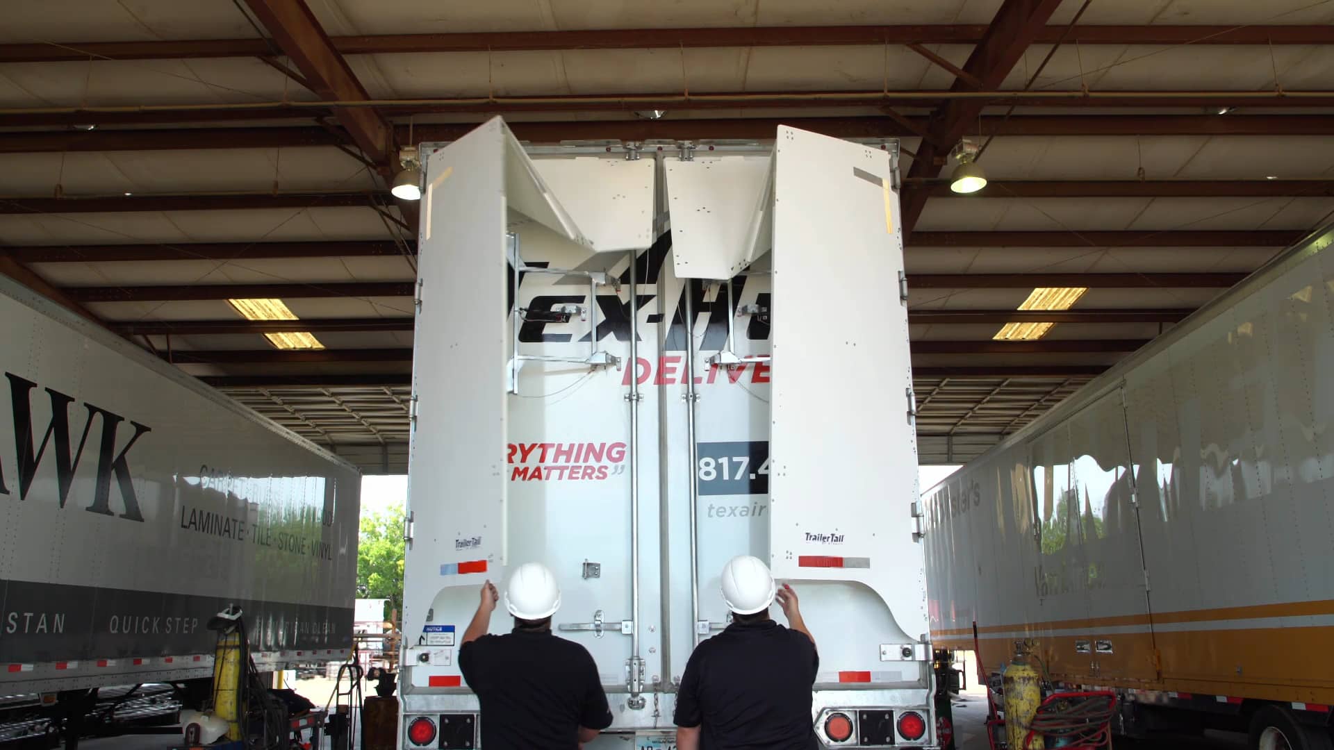 STEMCO Trailer Tail Install Video on Vimeo