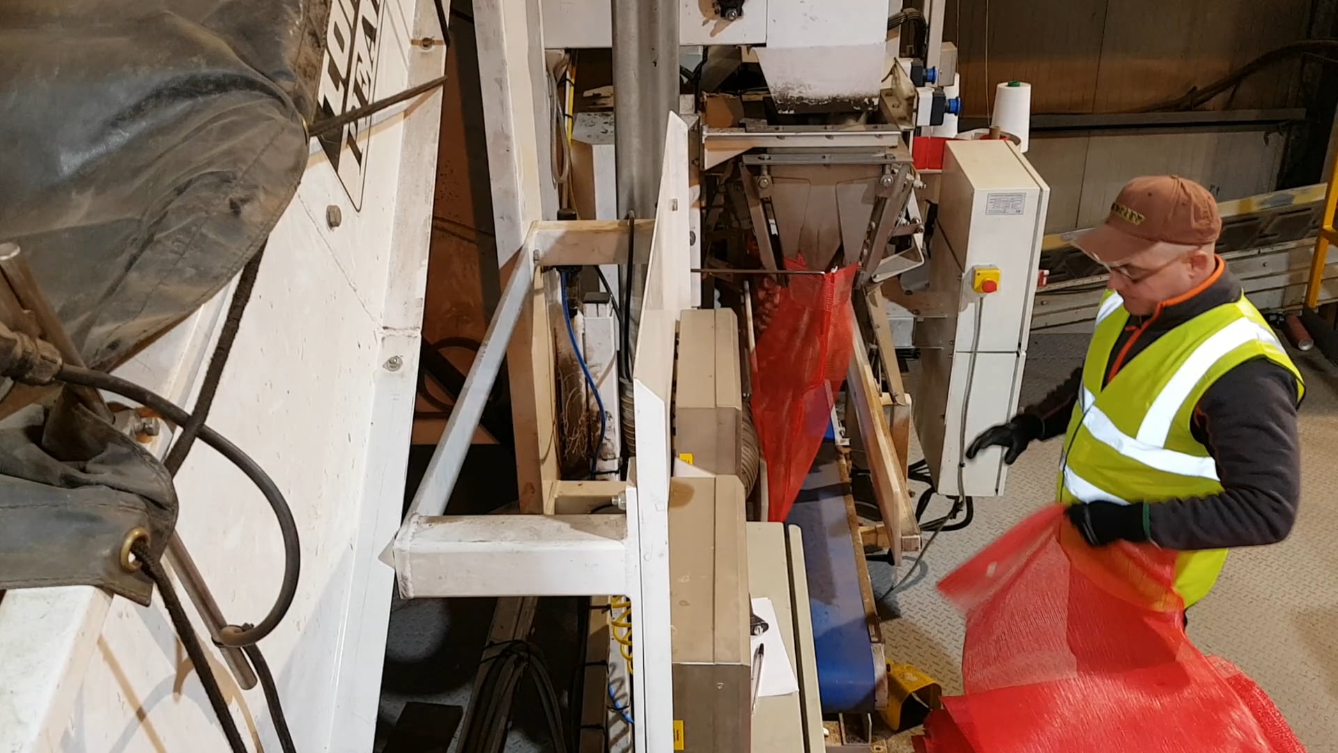 Bulb Packing on Vimeo