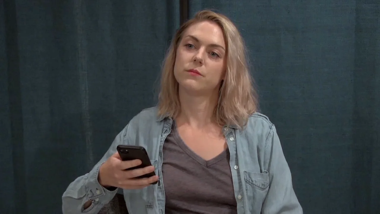 Rabbit Hole - Izzy on Vimeo