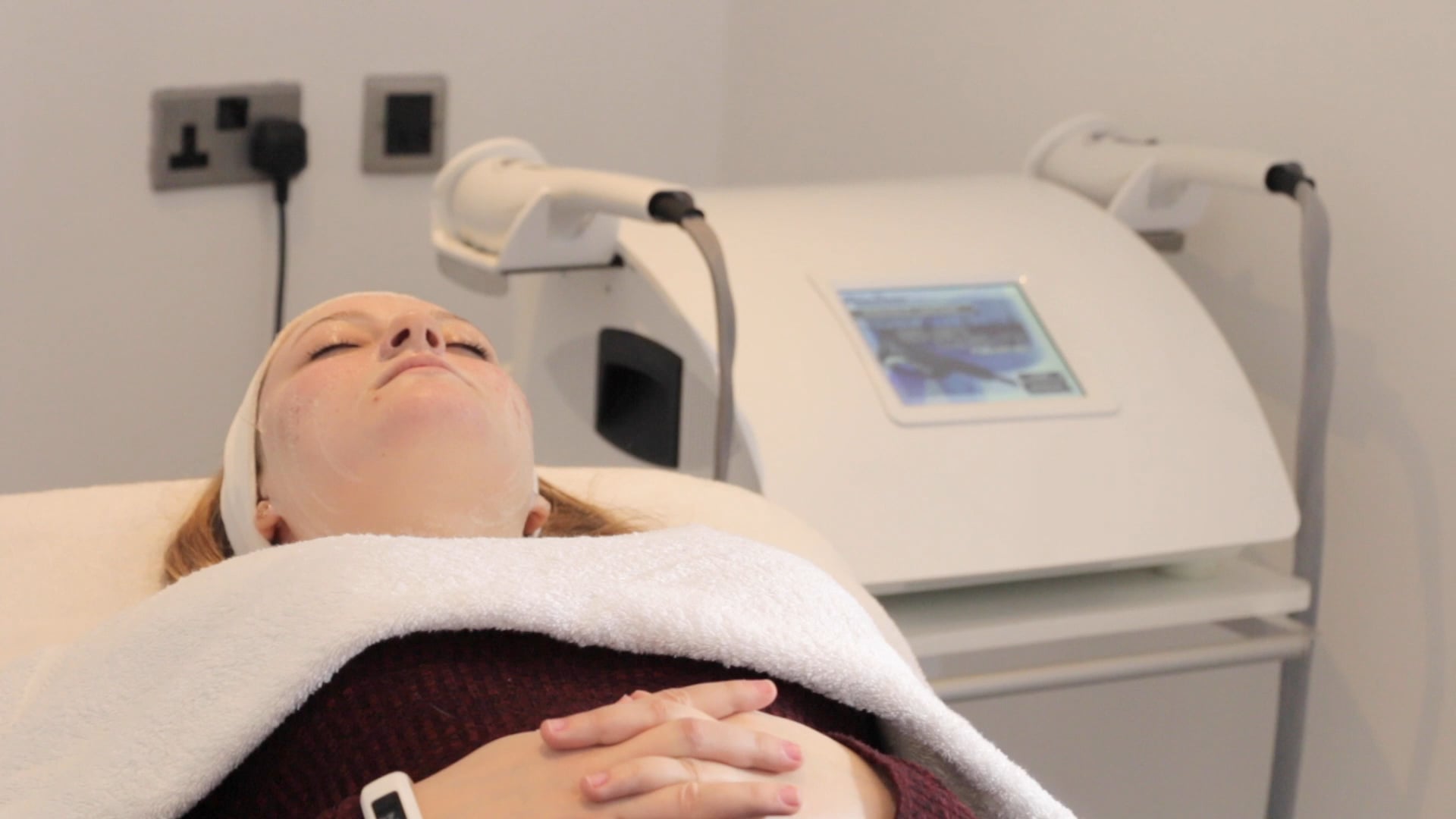 Short SkinBase IPL Acne Treatment on Vimeo