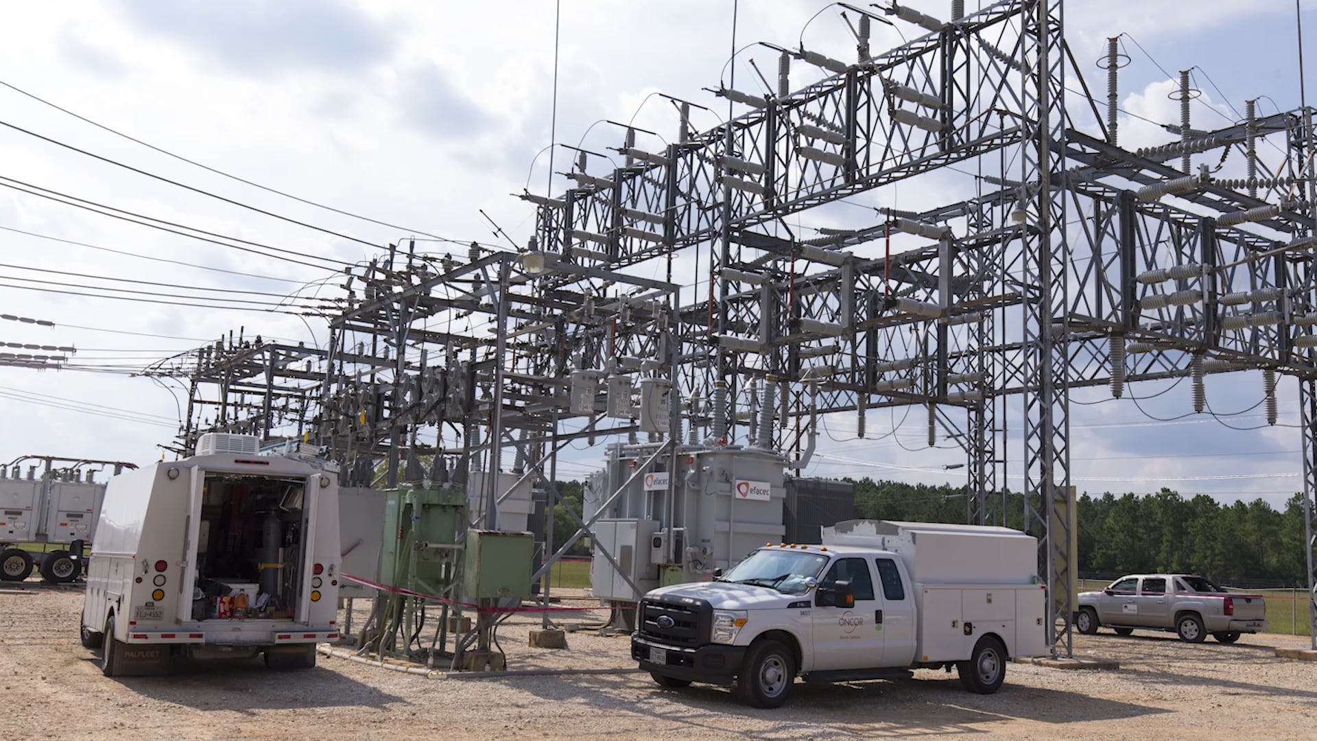 Entergy Deploys Mobile Substations in Texas on Vimeo
