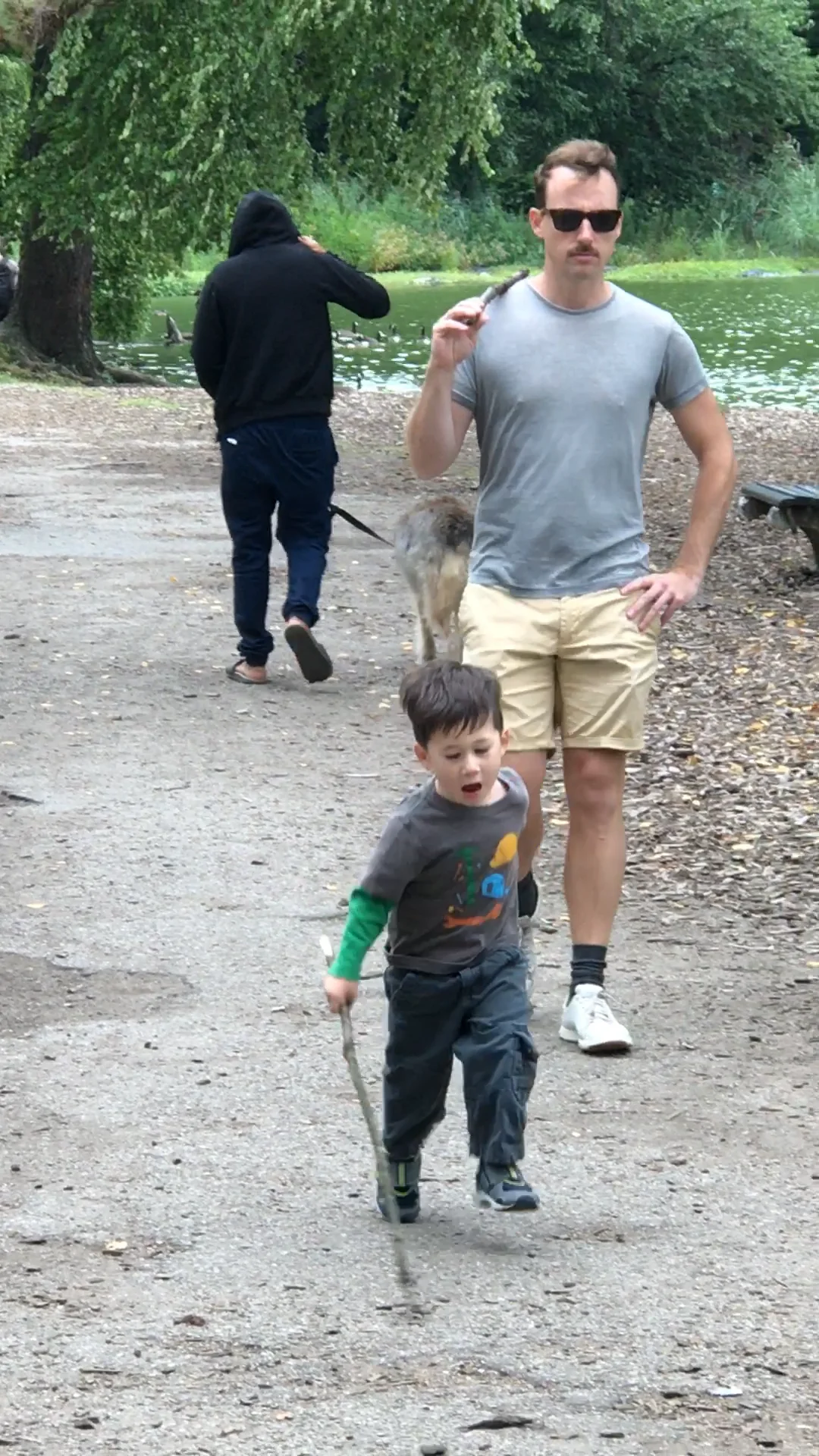 Walking with uncle B on Vimeo