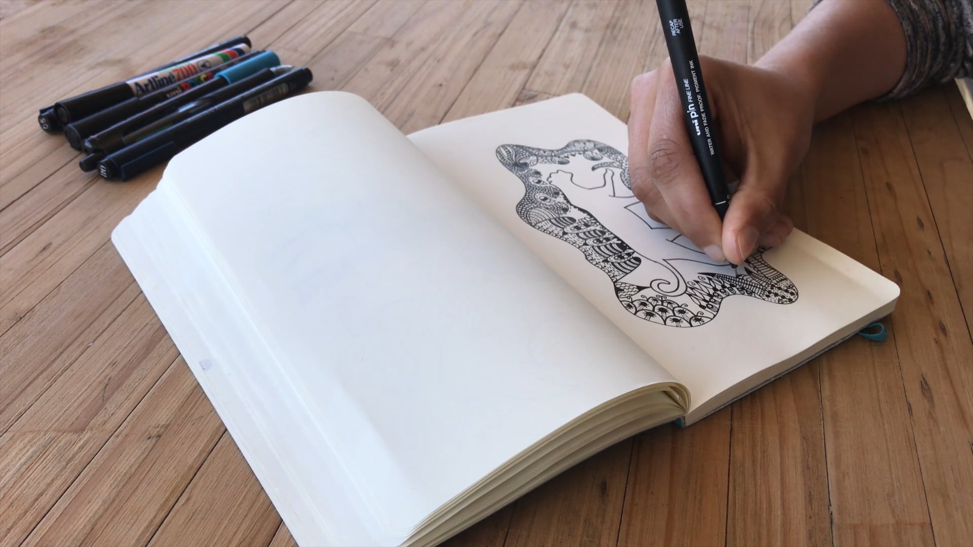 INTRO BEHIND DOODLE on Vimeo