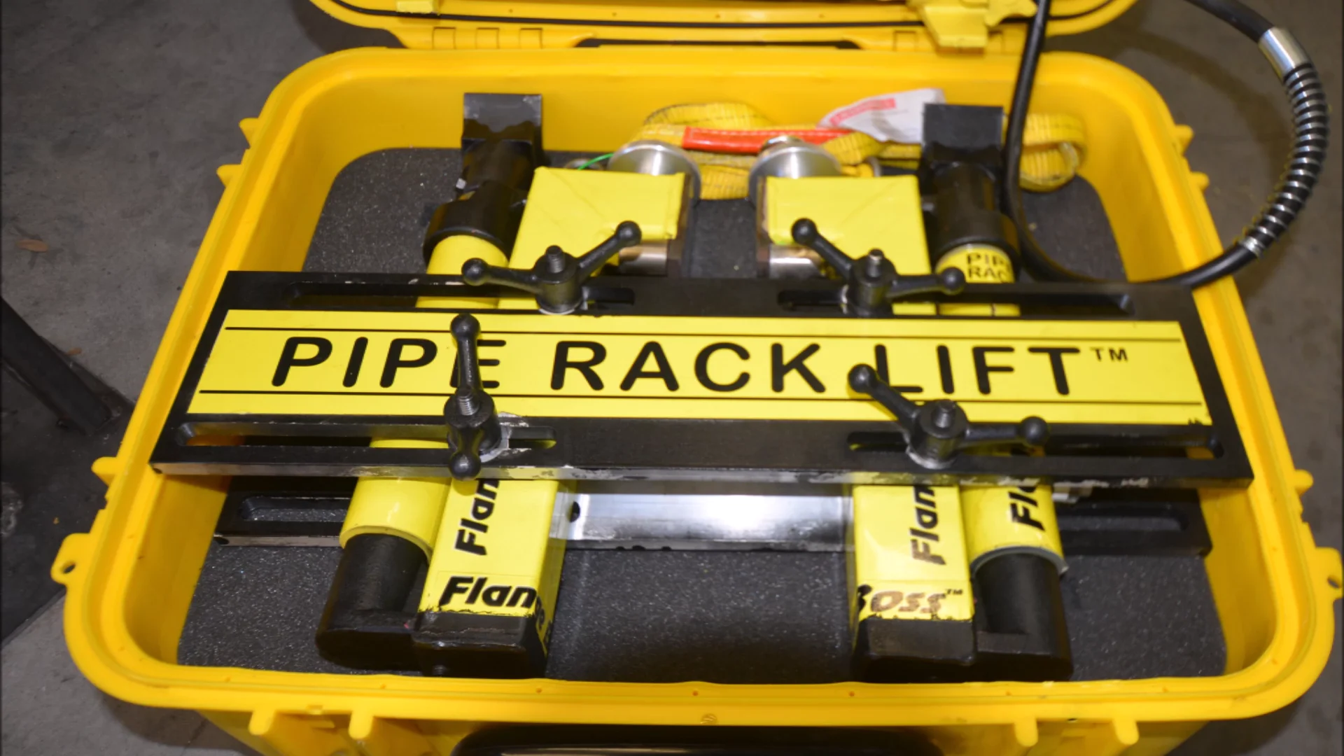 Pipe Rack Lift on Vimeo