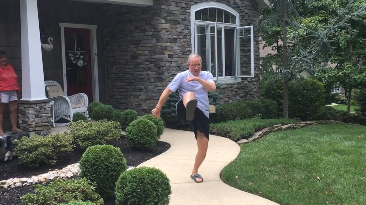 Bruce Avoids a Third MUA (The X10 Knee Recovery System) on Vimeo