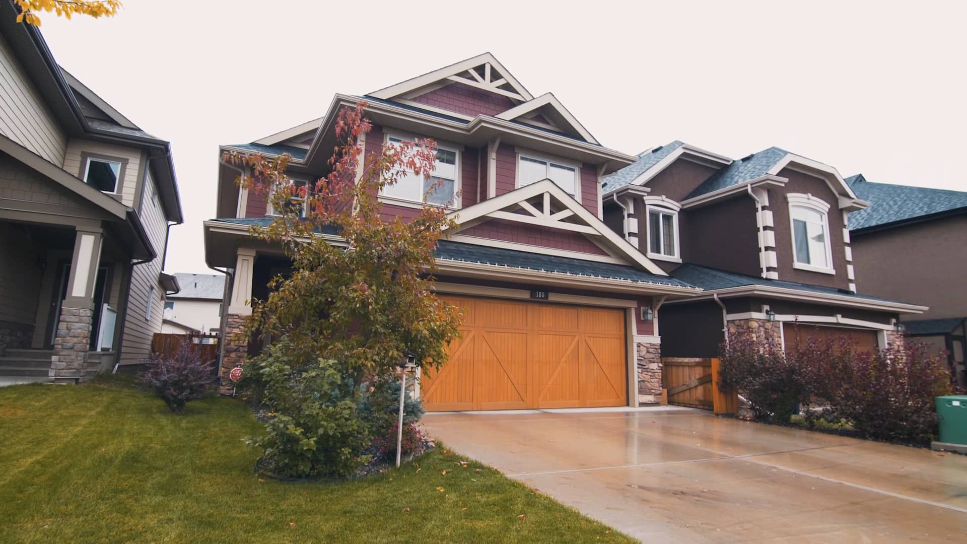 Crystal Tost - 180 Cranarch Common SE on Vimeo