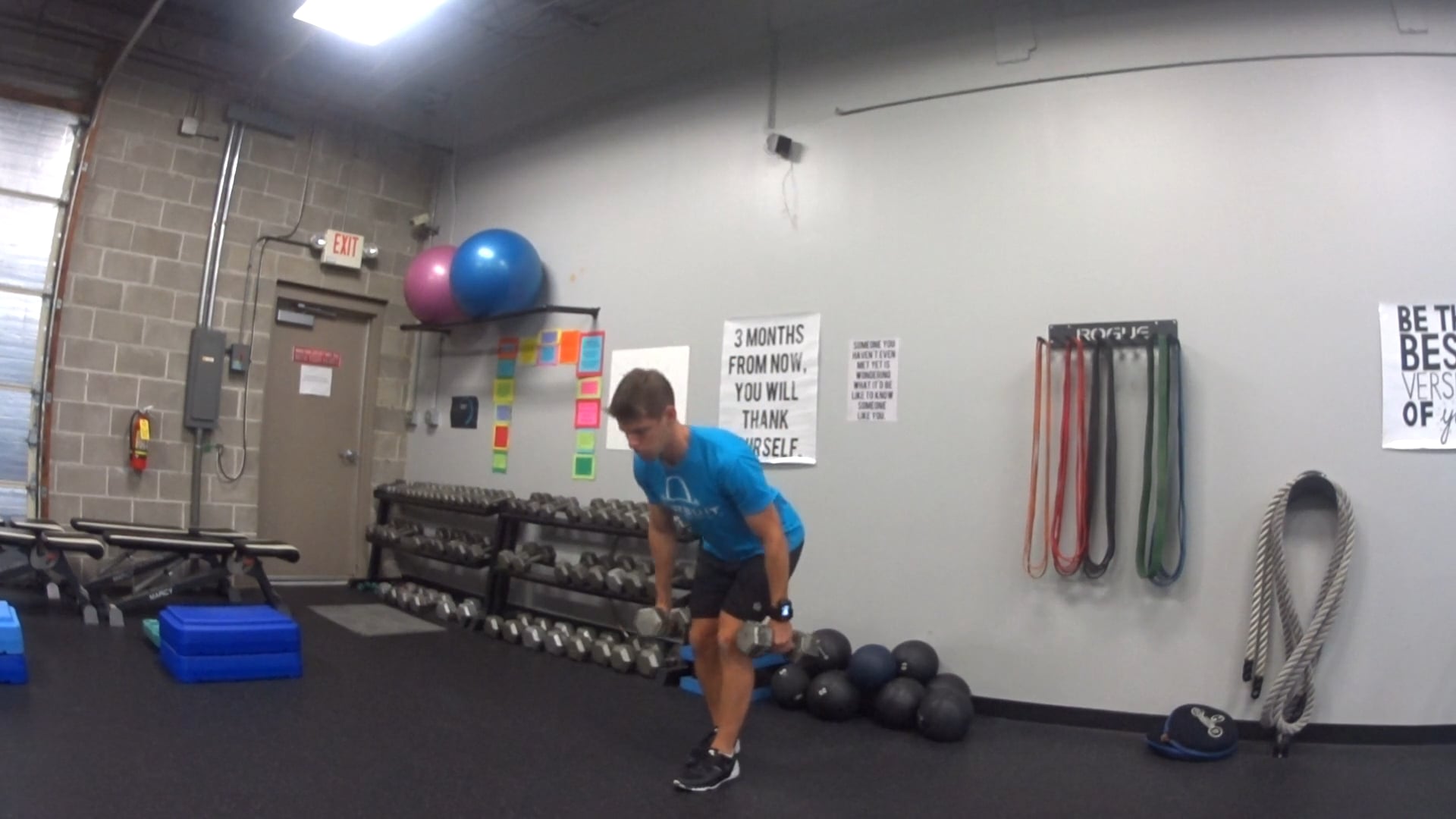 Walking Staggered Stance DB RDL on Vimeo