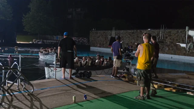 Titanic Filmed In A Pool