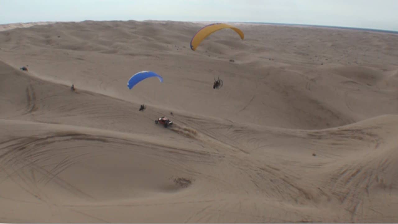 Playing in the Glamis Sand Dunes on Vimeo