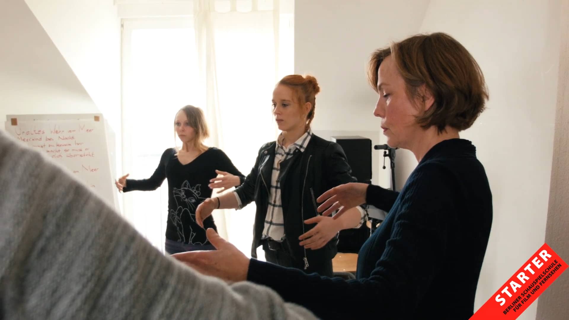 STARTER Schauspielschule - Teil 1: Sprechtraining mit Gesa Badenhorst on Vimeo