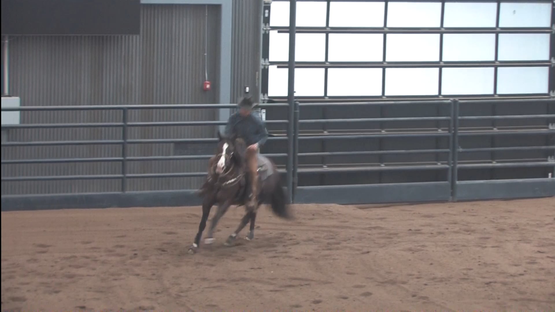 DUAL LIKE HAIL & Jeremy Meador - 2017-09-24 - Montana Reined Cow Horse ...