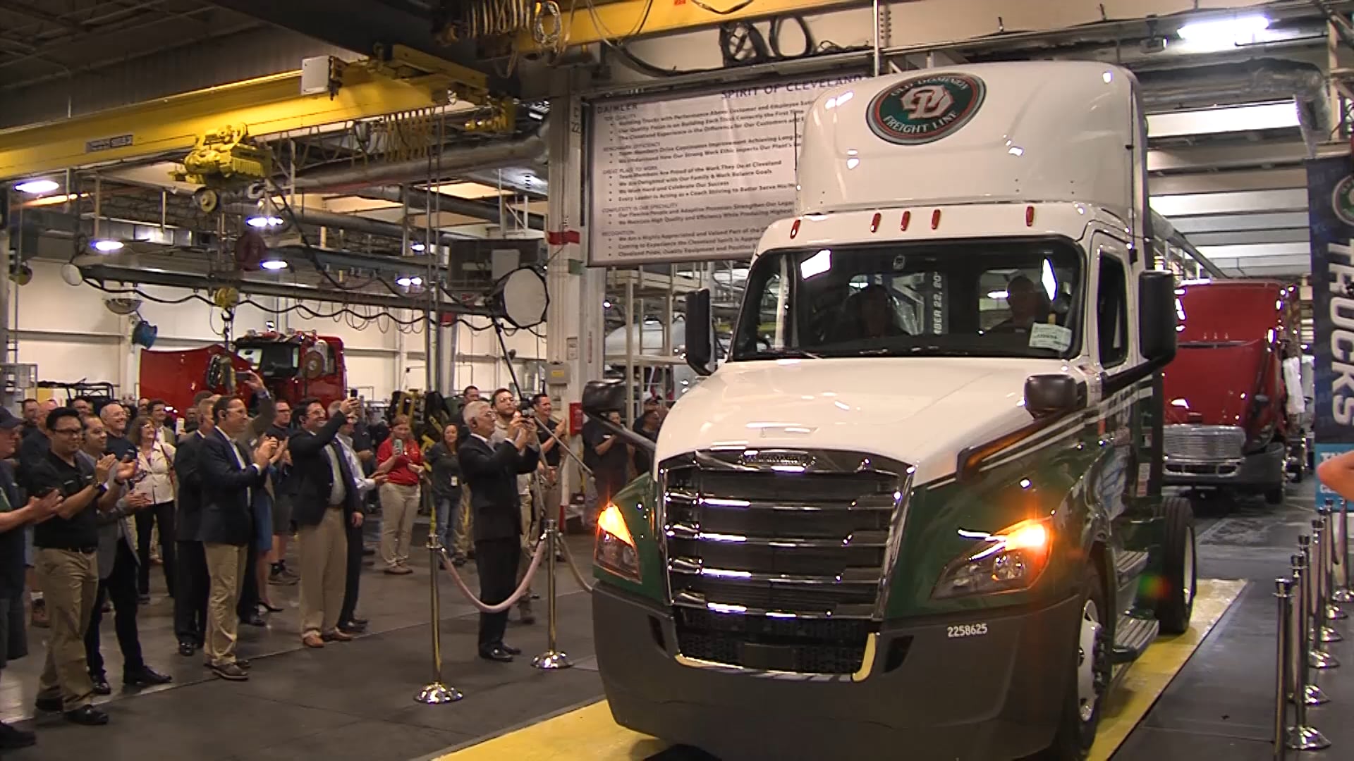 ODFL purchases 15,000 Truck from Freightliner on Vimeo