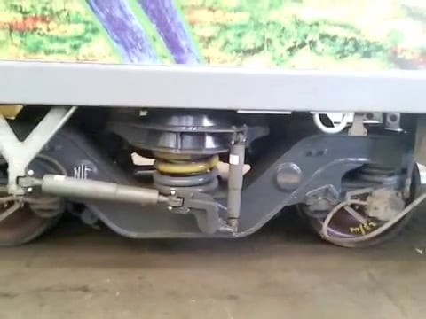 Body Bogie Connection of LHB Coaches on Vimeo