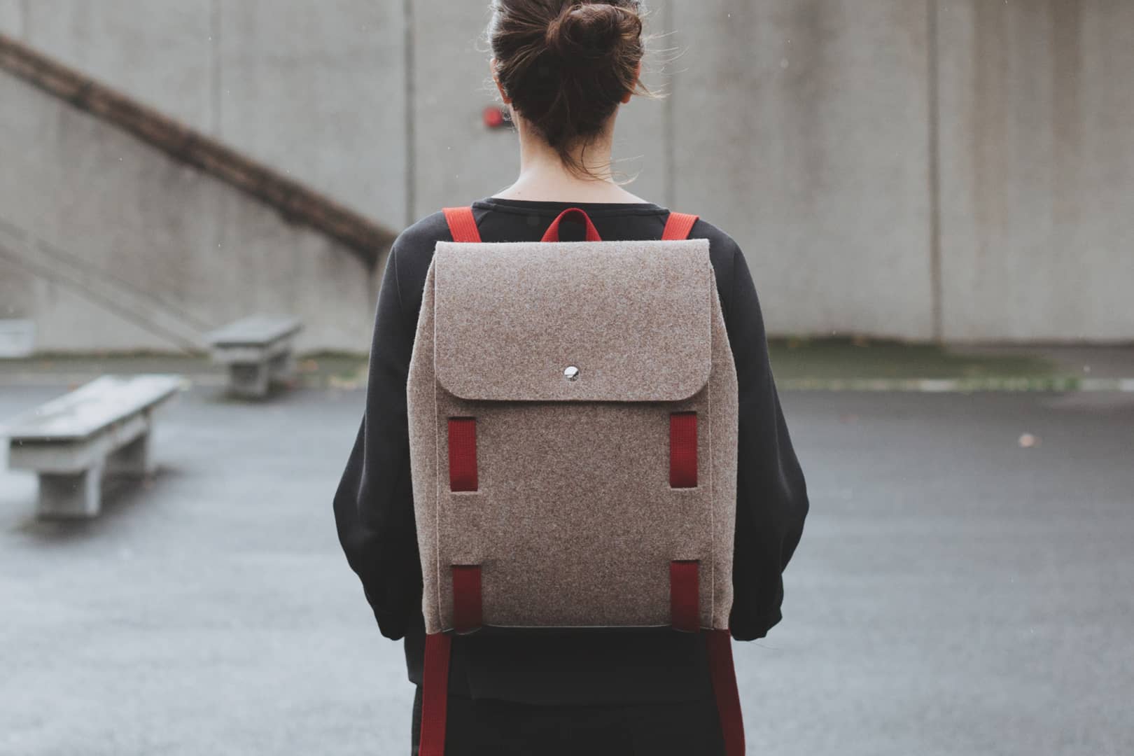 Lasso Bag, the backpack made from one single piece of waterproof wool ...