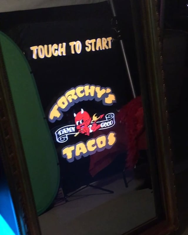 Lucky Shot Photo Booth Features on Vimeo