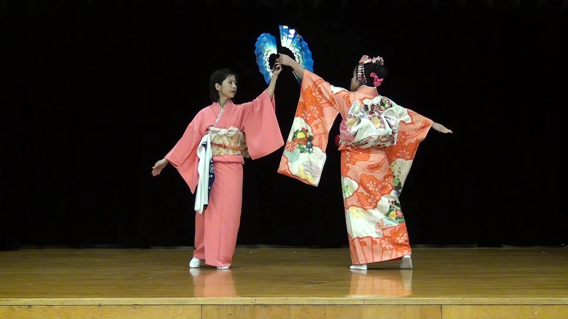 Nihon Buyo Japanese Traditional Dance by Amy Yamamoto and Tomoko ...