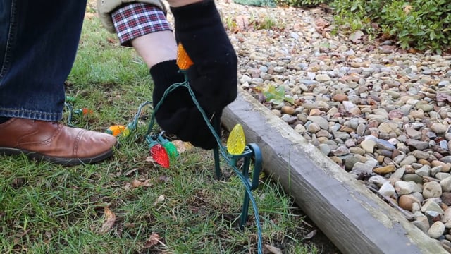 Easy Push™ Light Stakes | Adams Manufacturing