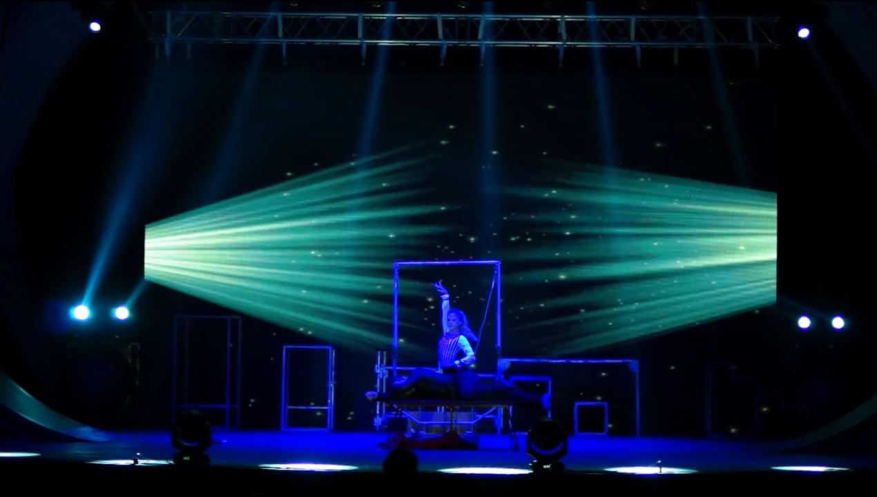 The Acrobatic Frames Show on Vimeo