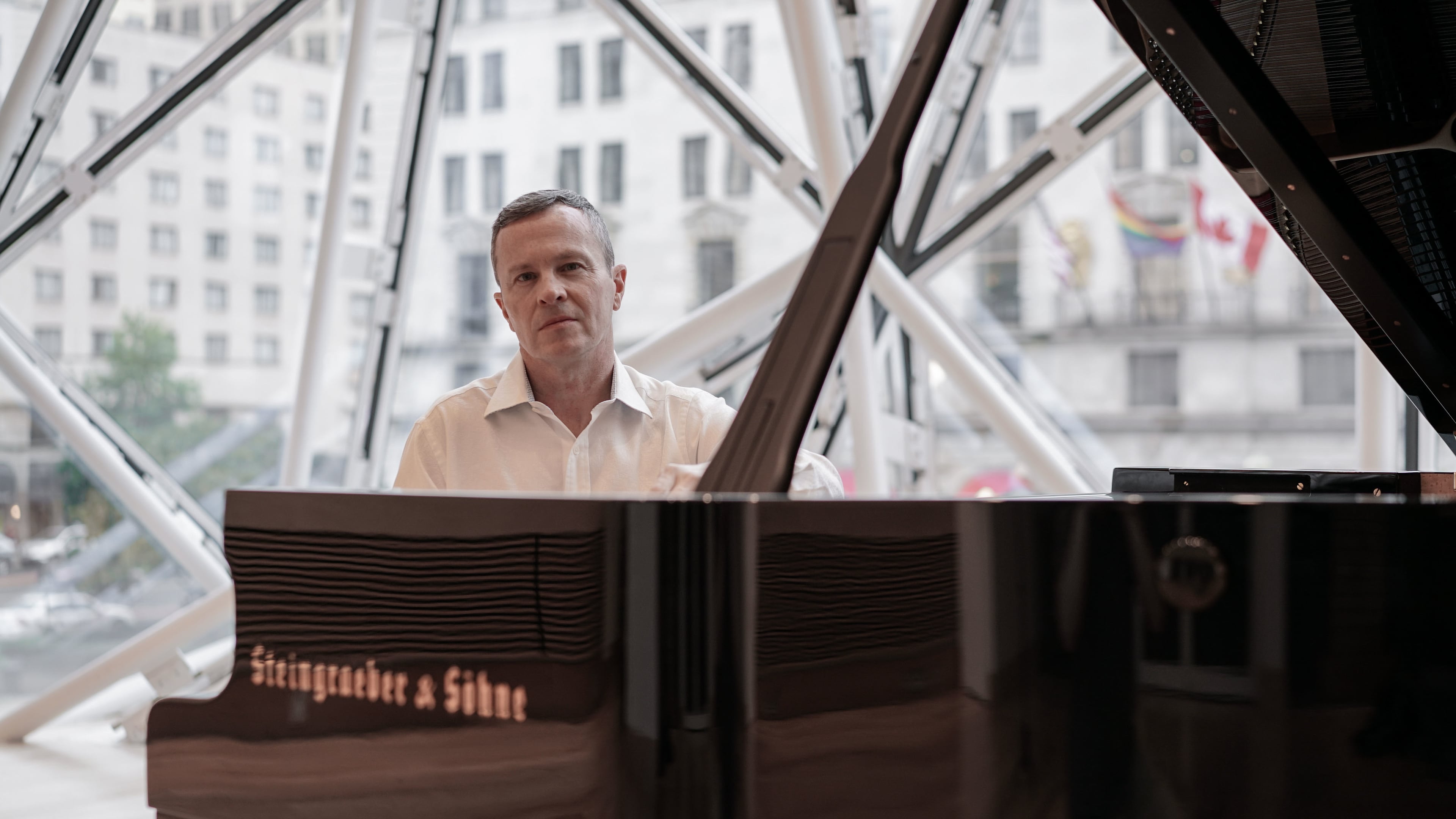 Strauss-Grünfeld: Soirée de Vienne | Michael Adcock, piano on Vimeo