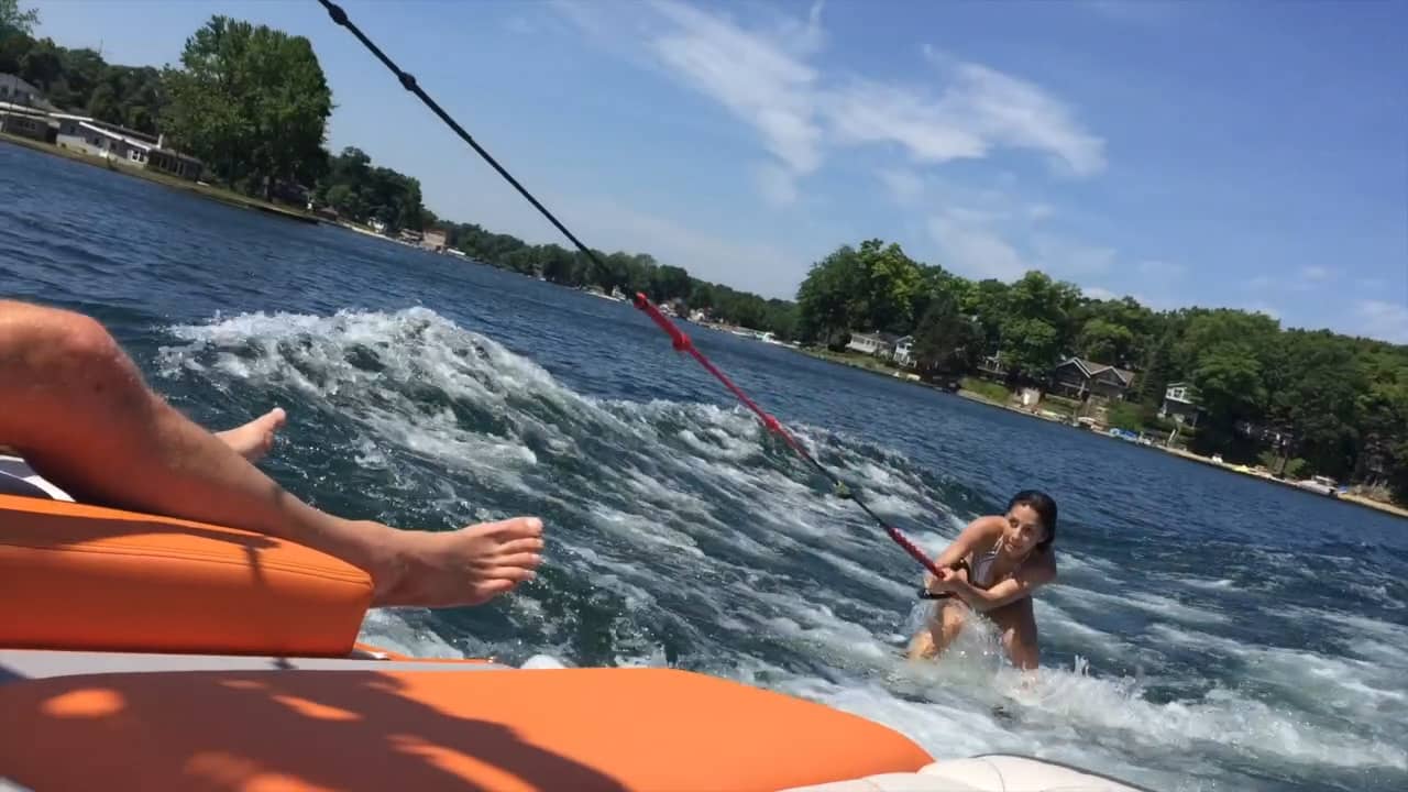 Summer Boat Fun 16' on Vimeo
