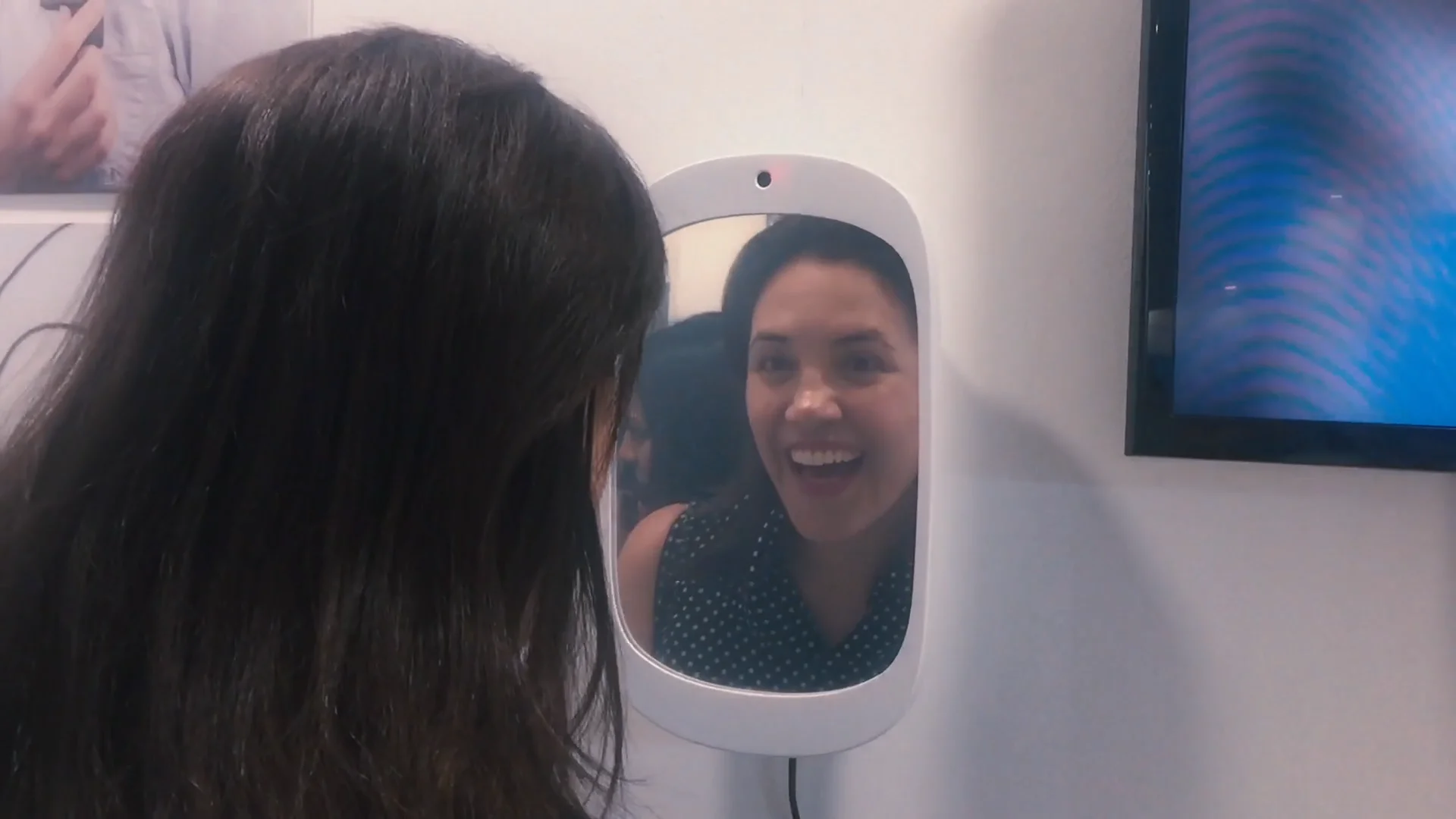 Smile Mirror meets People