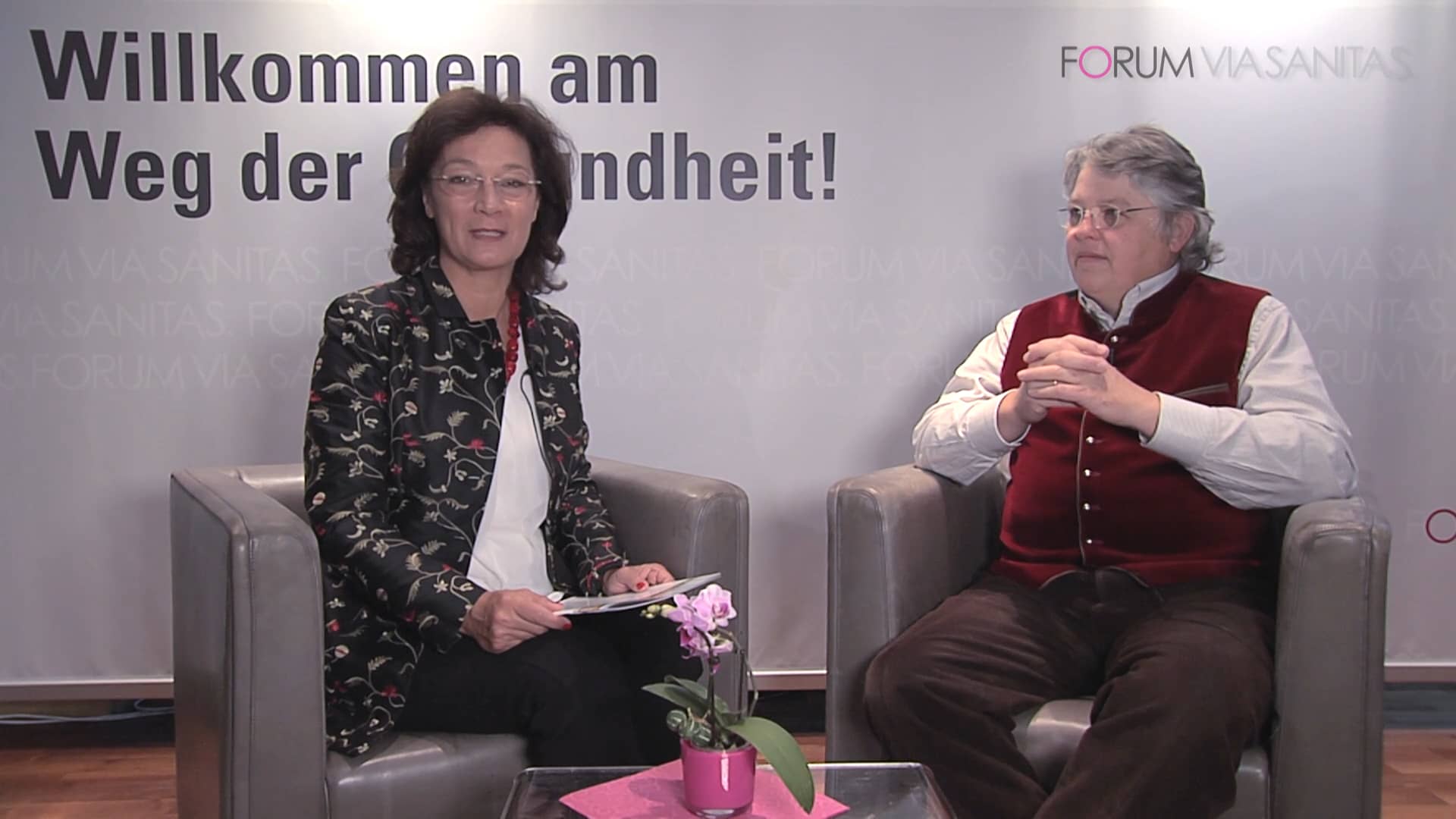 Im Dialog mit Dr. med. Siegfried Schlett on Vimeo
