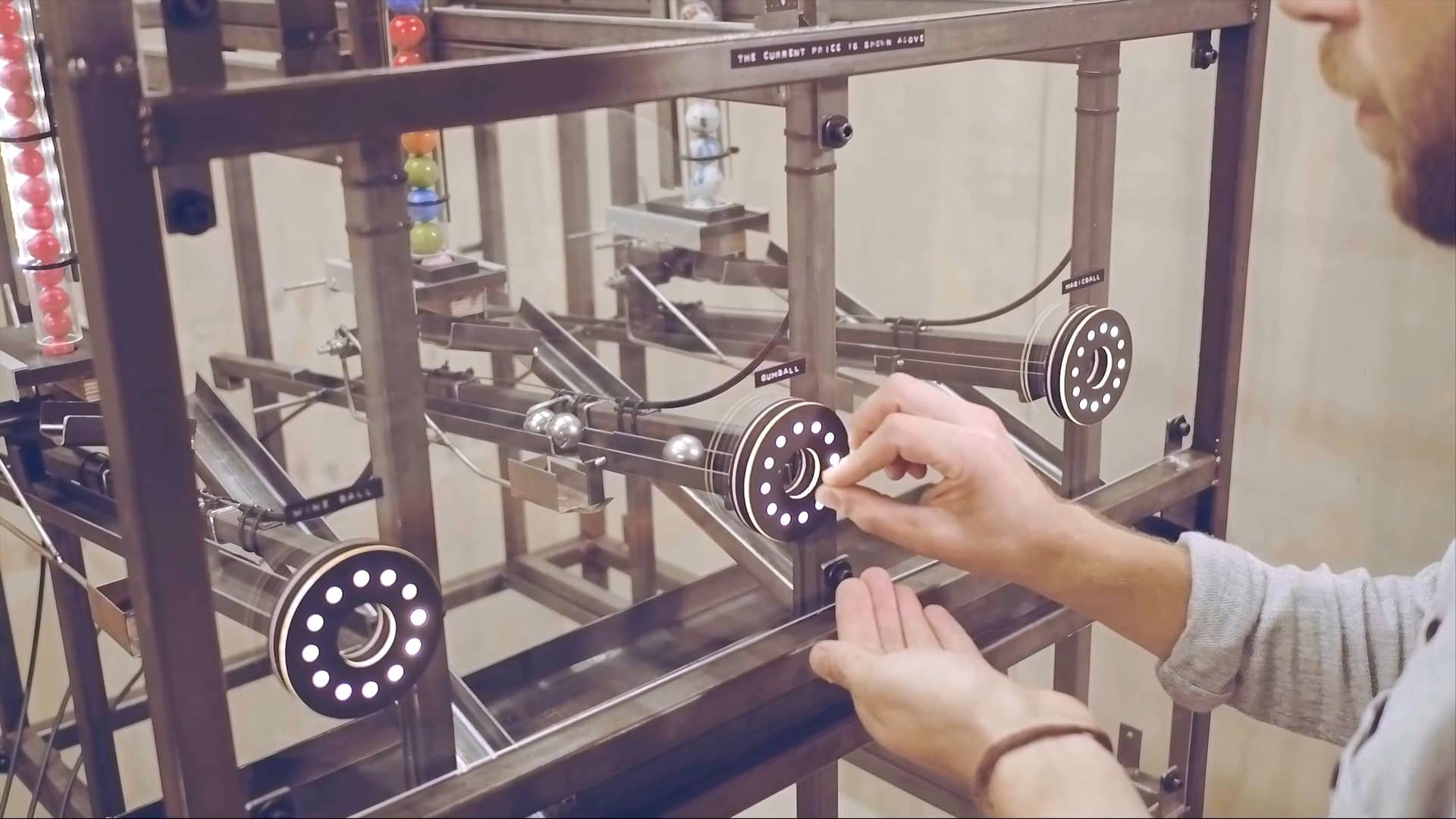 MONIAC - by Daniel de Bruin on Vimeo