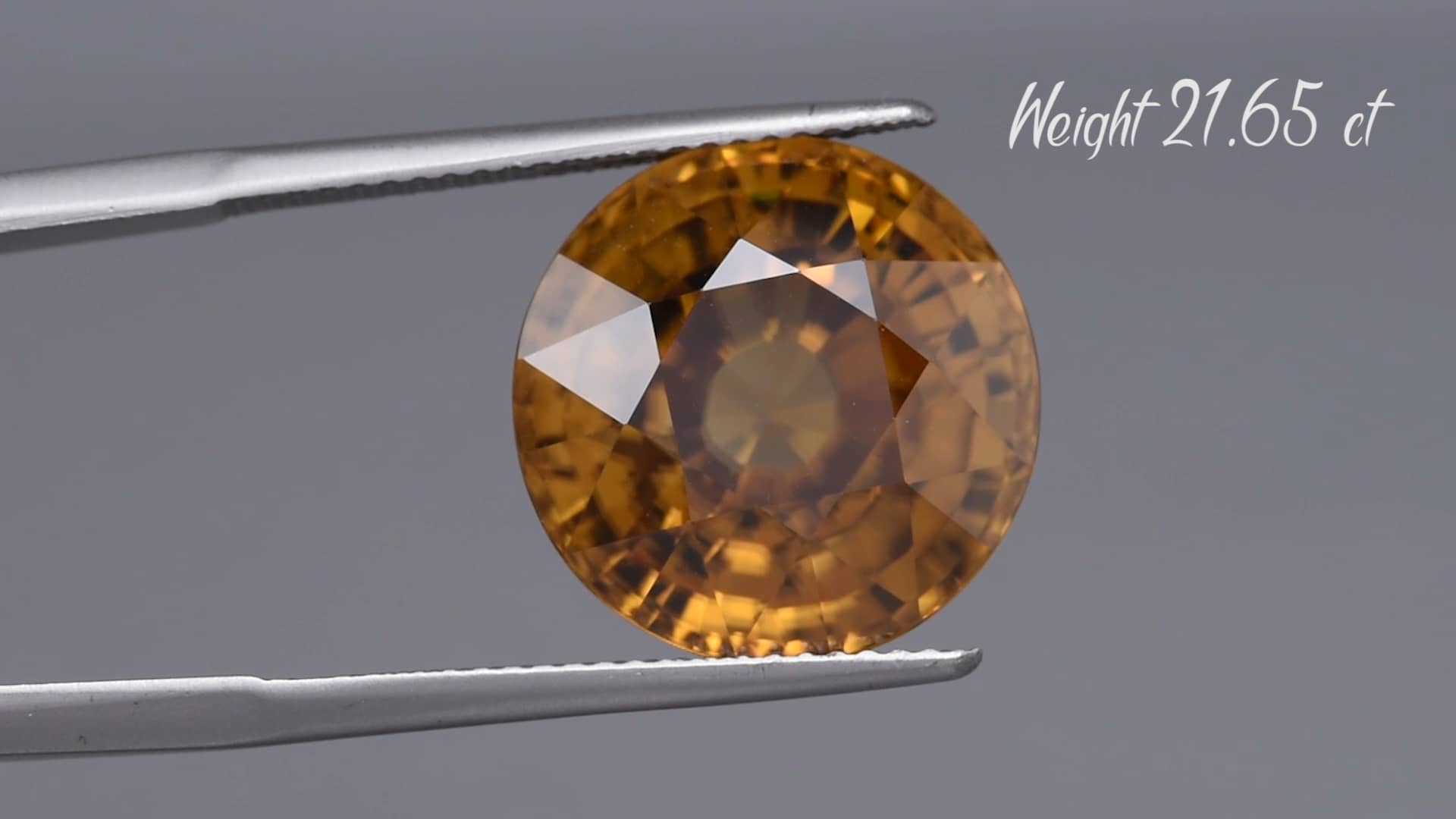 GemSelect - Natural Untreated Zircon Gemstone on Vimeo