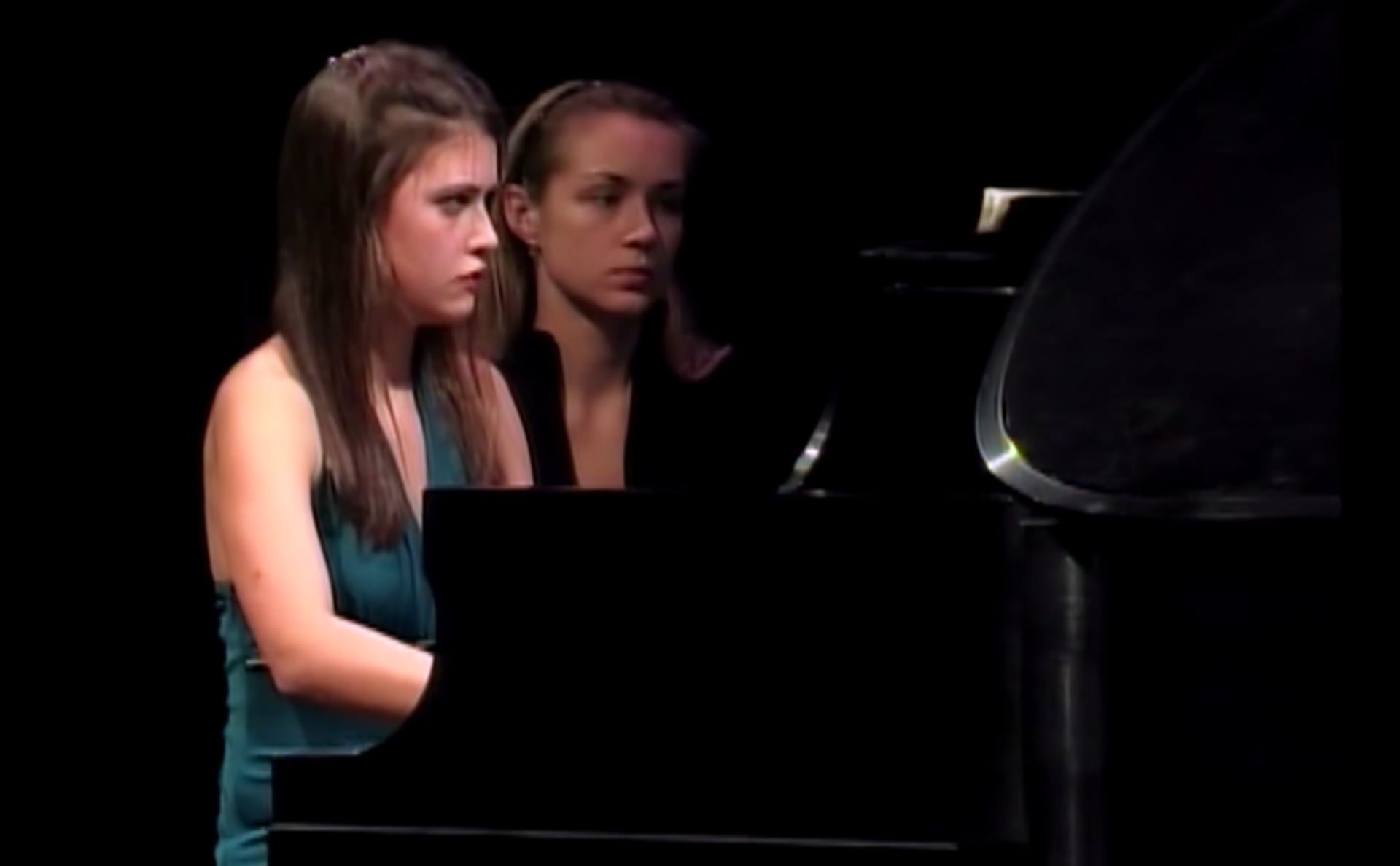 Cameron Dennis & Shiphrah Meditz perform Music III for Two Pianos by ...