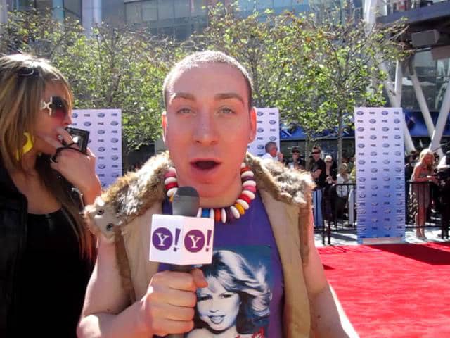 Ian Benardo at the American Idol Season 9 Finale on Vimeo