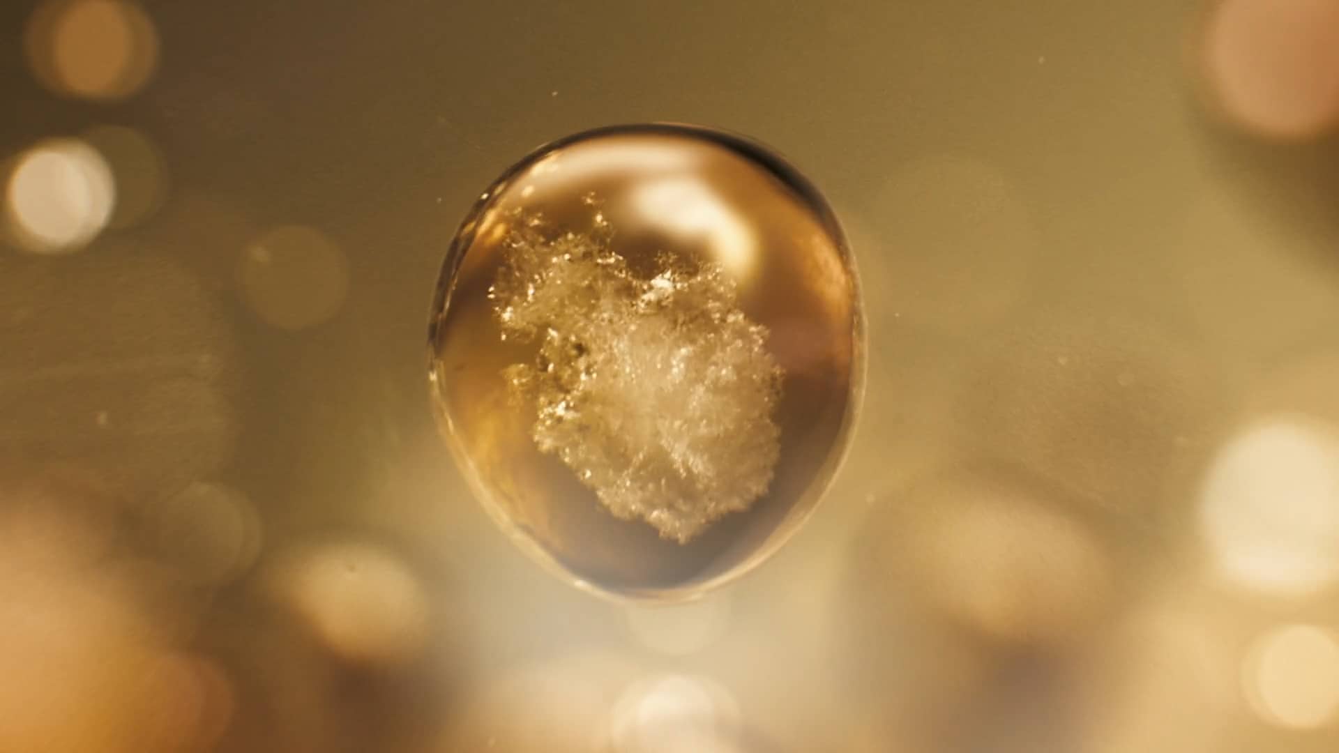 La Mer | Miracle Broth on Vimeo