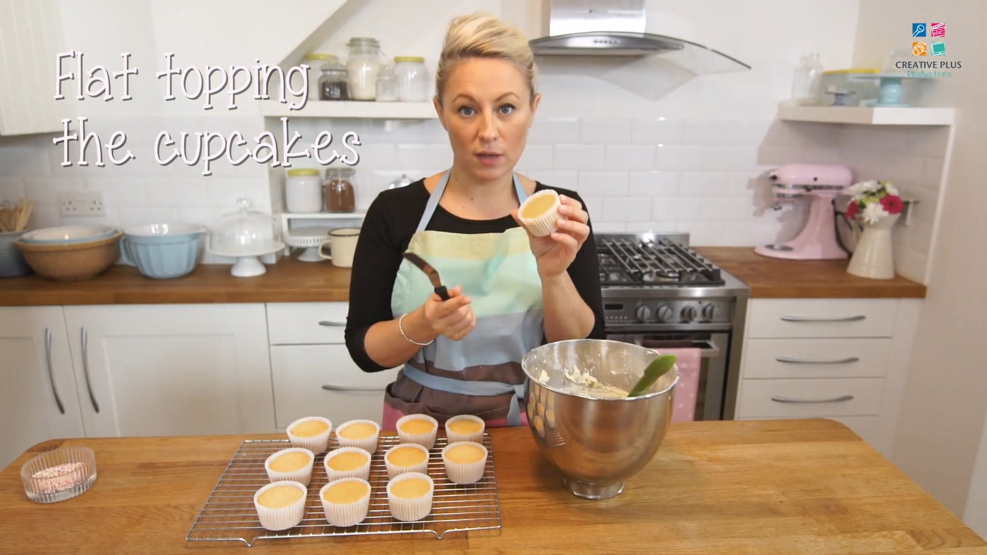 CPP Cup Cake Swirls Short on Vimeo