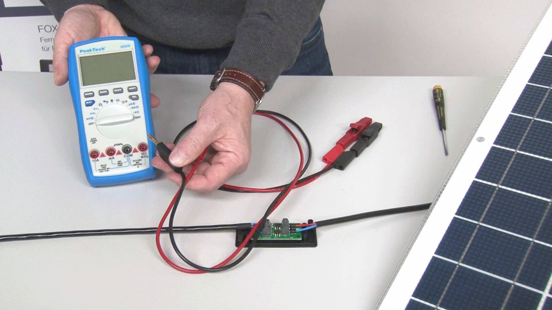 Solar panel: how to measure open circuit voltage & short-circuit ...