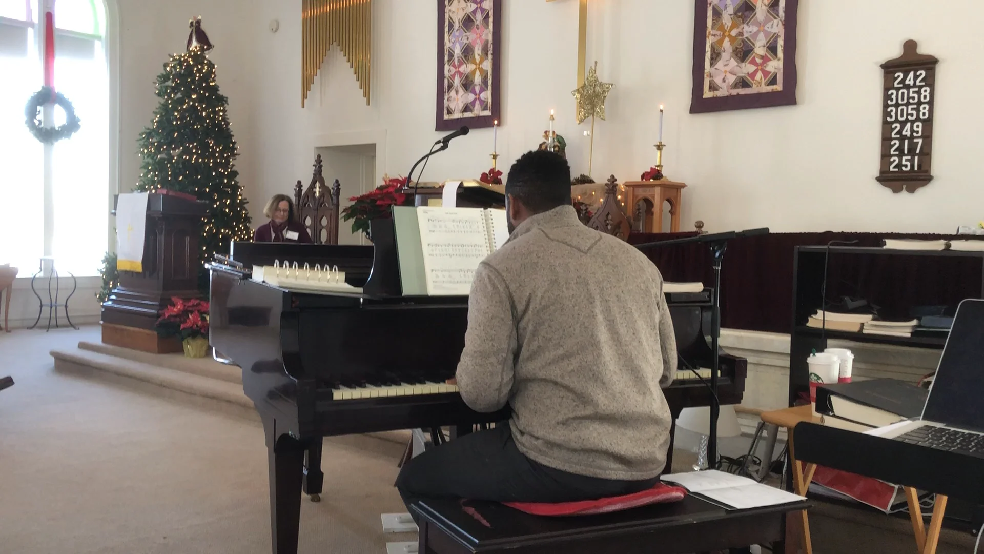 Lloyd Dugger performs "Still, Still, Still" at NFUMC