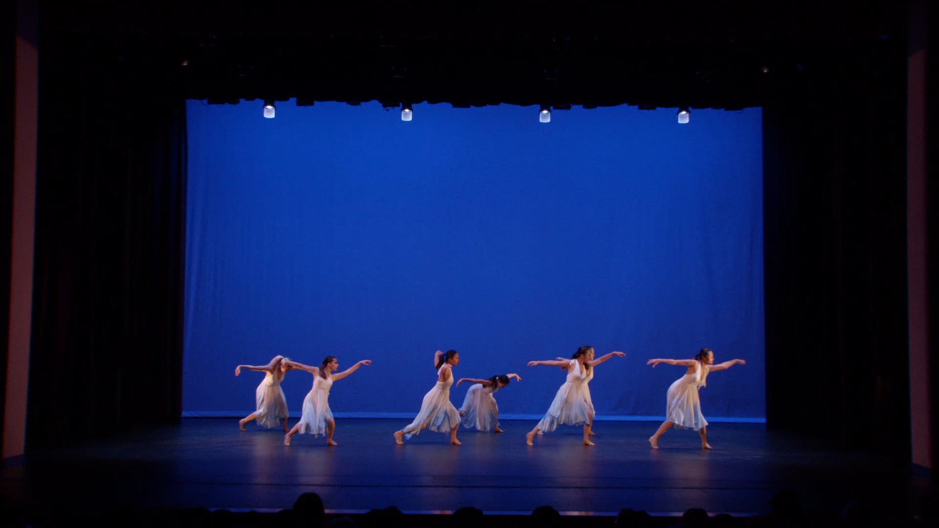 Maxine Xu Blue Haze on Vimeo