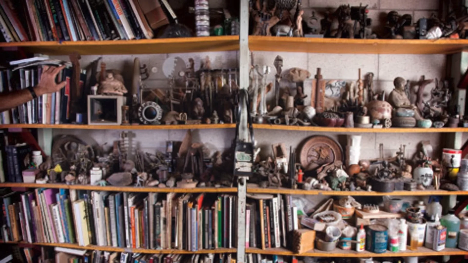 Artist of Hawaii - Fred Roster (Short) on Vimeo