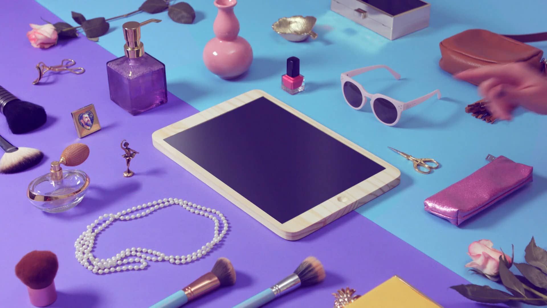 Discovery Home & Health Branding on Vimeo