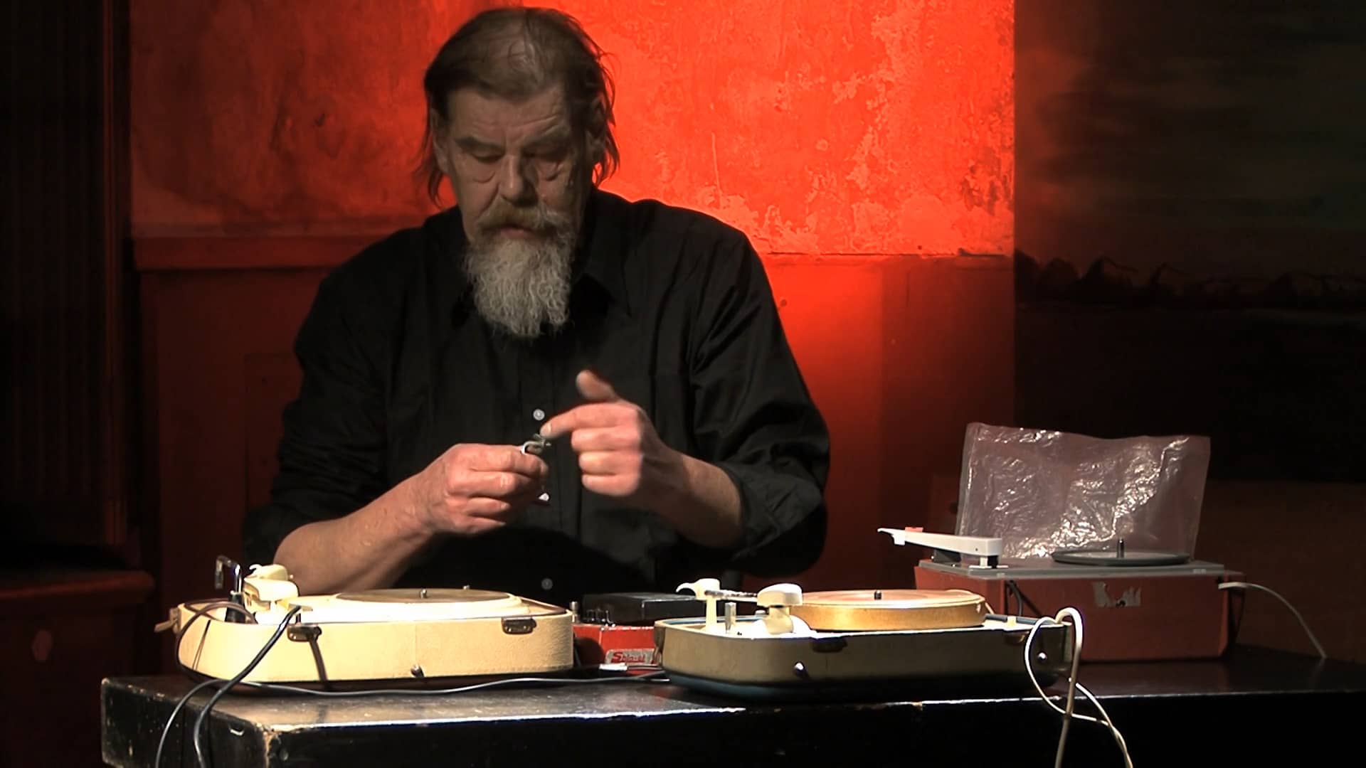 dageblieben - Der niederrheinische Künstler Claus van Bebber (Trailer ...