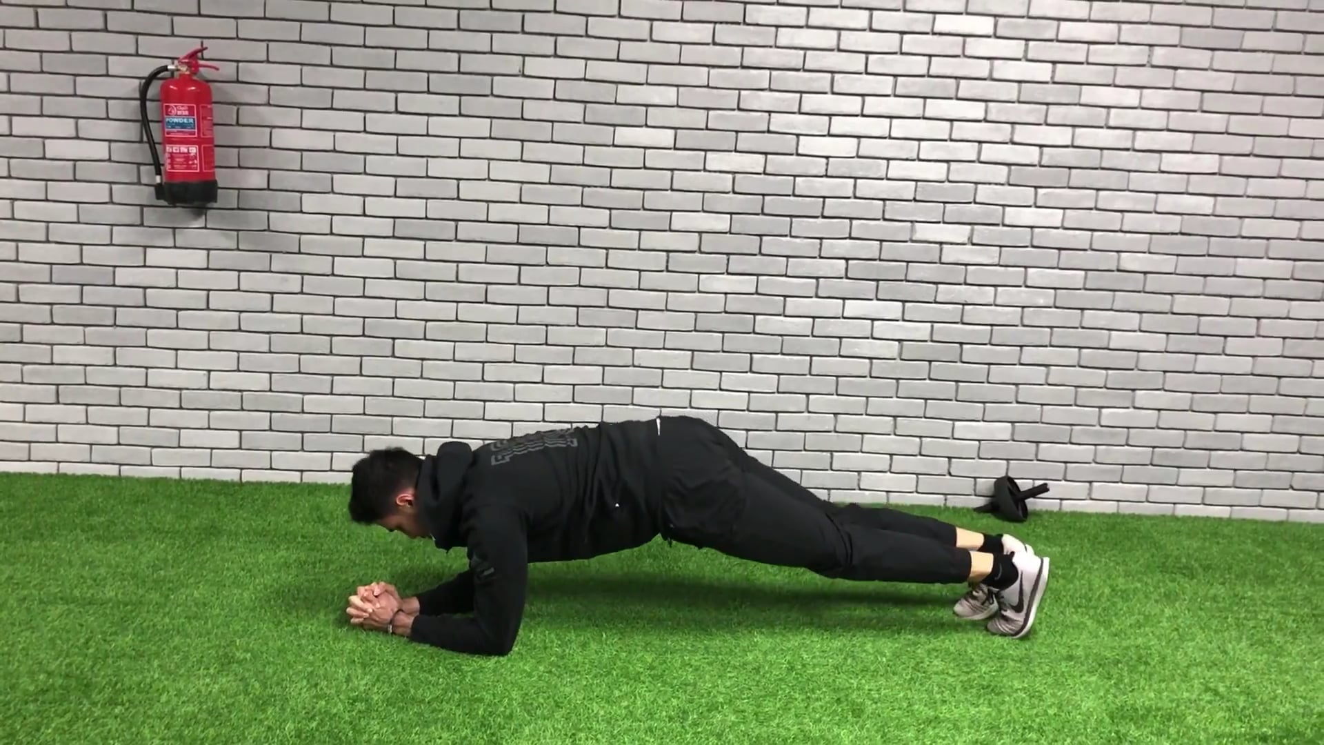 Knee to Elbow Planks on Vimeo