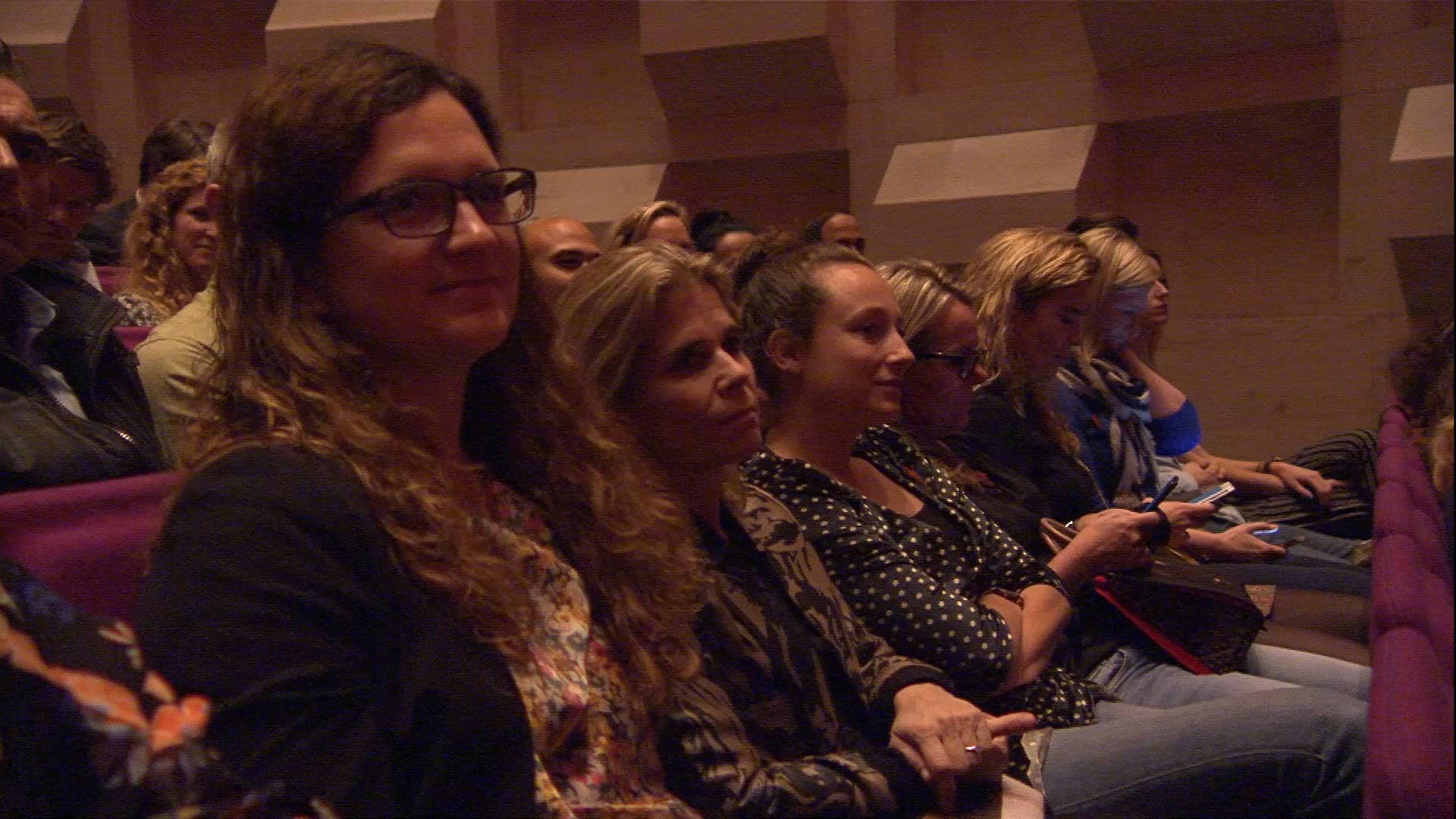 Tim Hartog tijdens TEDx 3 nov 2017 (English set) on Vimeo