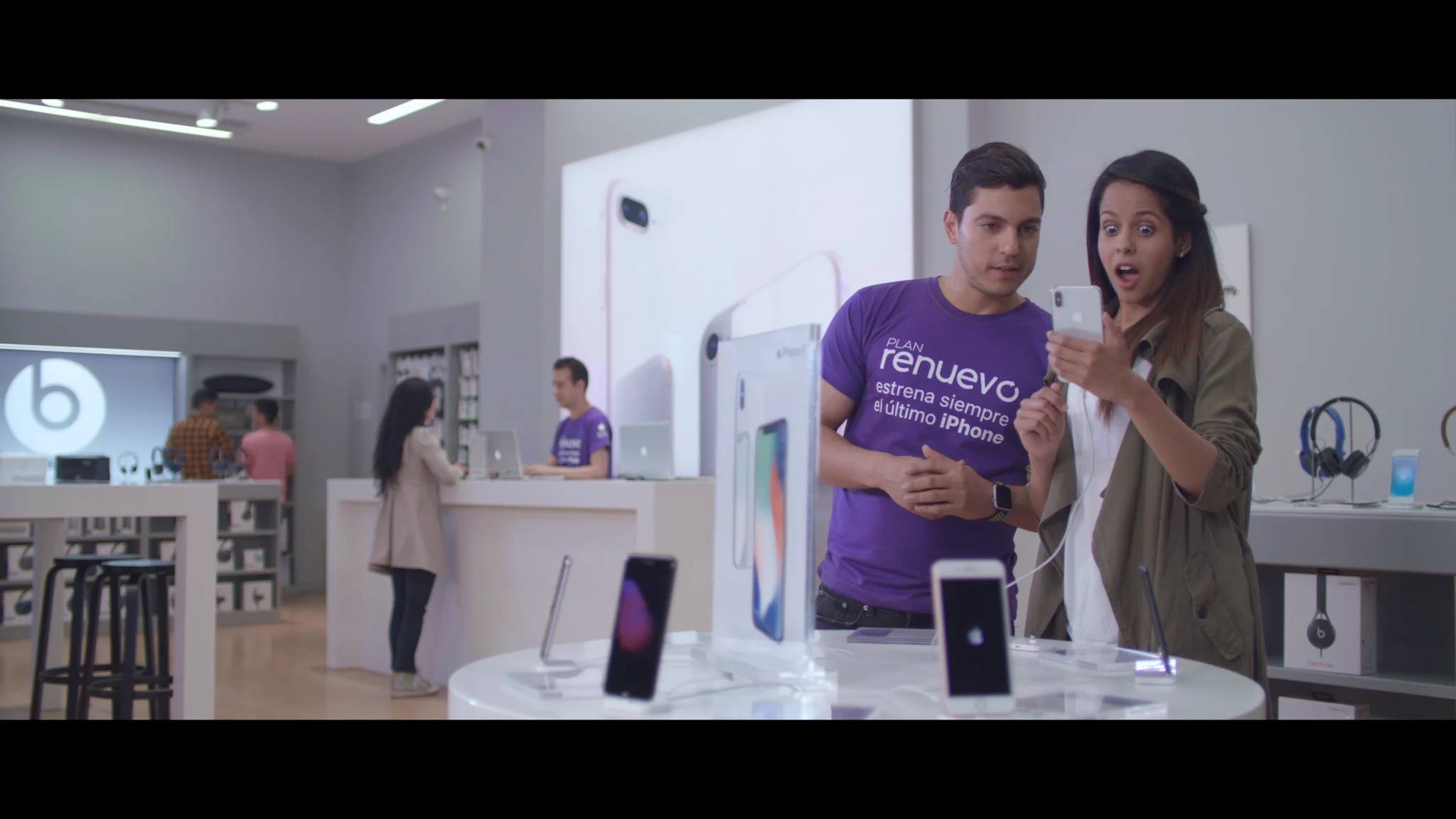 Tvc Iphone X Plan renuevo on Vimeo
