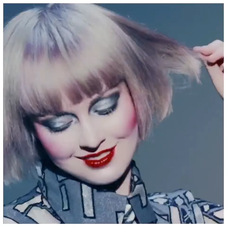 Paul Mitchell- Model (Jennie Carroll) on Vimeo
